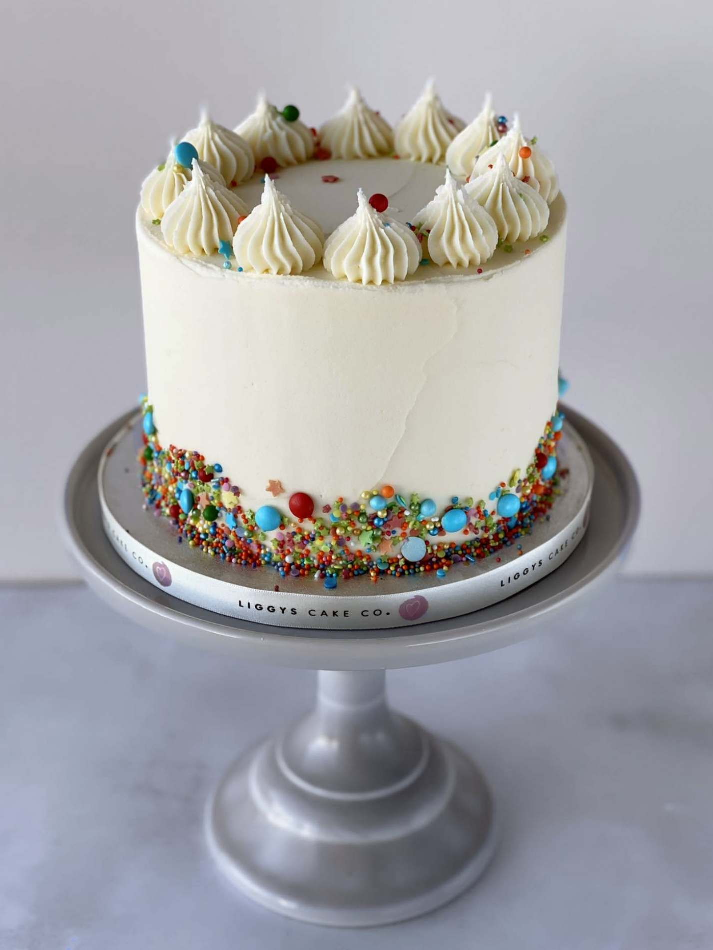 Funfetti Sprinkles Cake | Cake in a Hurry