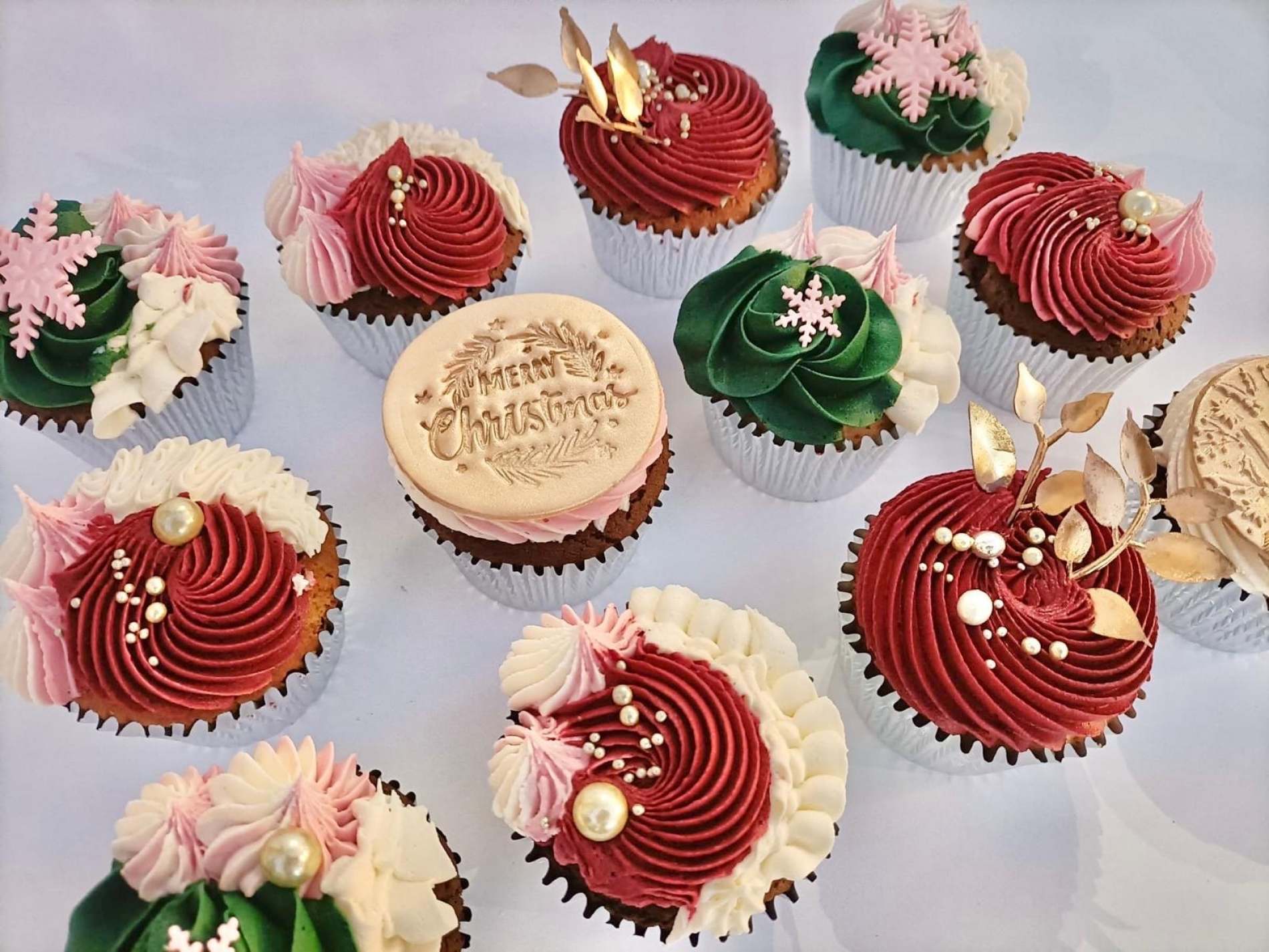 Christmas Magic Cupcake - Box of 12 | Christmas