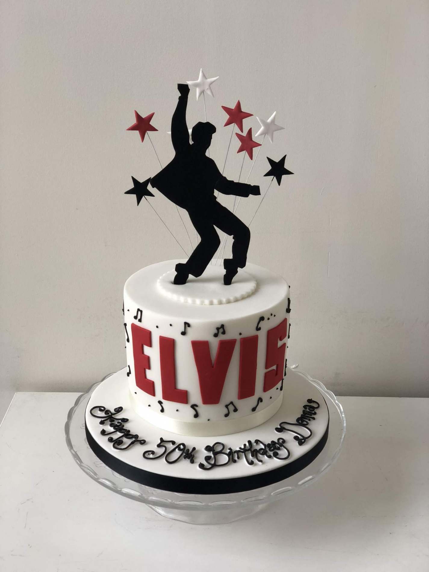 Dancing Elvis Cake | Birthday cakes
