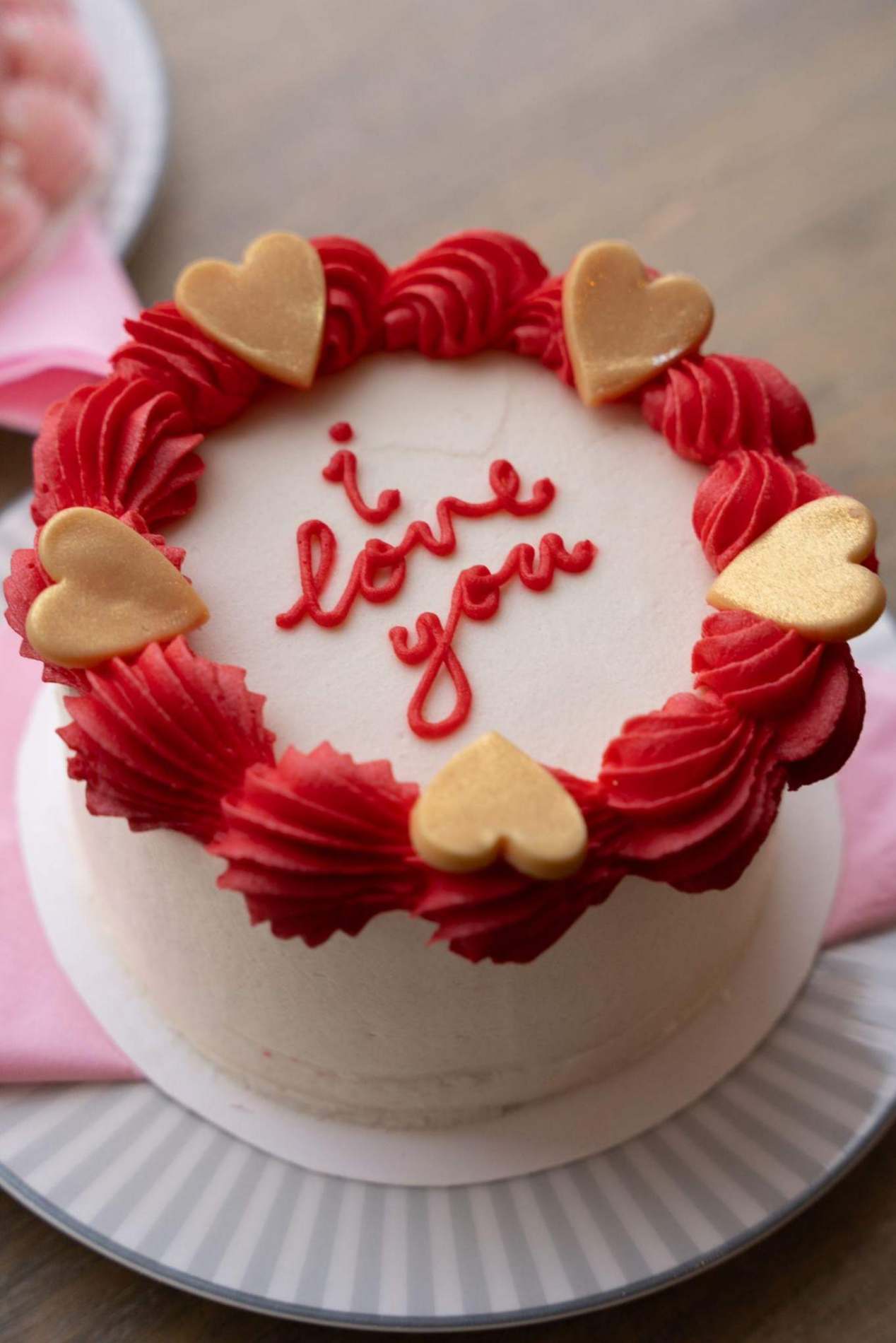 Red and Gold Mini Cake | Valentines